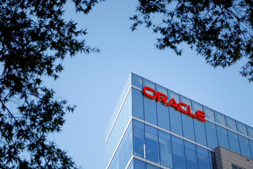 Oracle is investing $1.5 billion in Saudi Arabia - WAYA